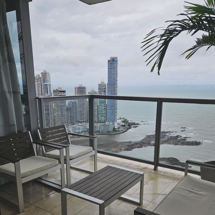 Luxury & Modern, 2 Bedroom Condo At Best Location - Panama