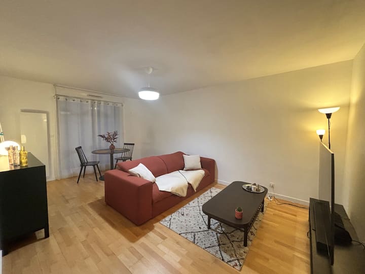 Super Spacieux Centre Ville Tram & Parking Privé - Le Zenith d'Orléans