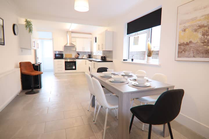 Rigby Residence - Free Parking - Southampton Airport (SOU)