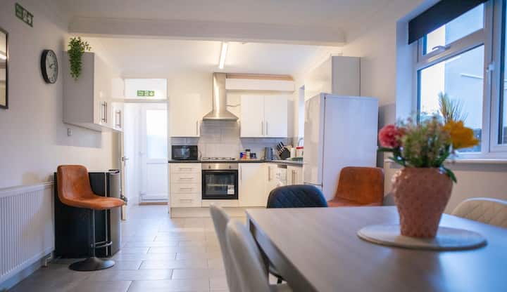 Rigby Residence-huge 5 Bed / Sleeps 12 - Southampton