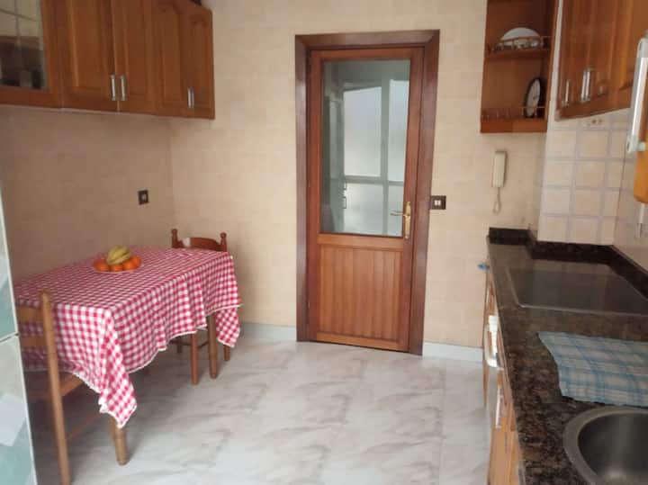 Habitación En Bilbao - Bilbao
