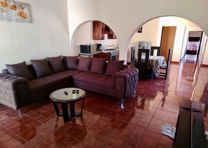 Depto. Cerca De Plaza De Armas - Saltillo