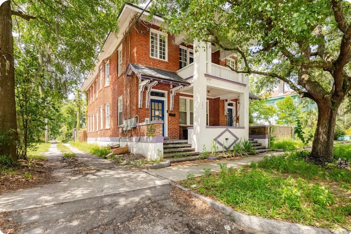 Mid-term Stay | Fully Furnished | Fast Wifi - Jacksonville