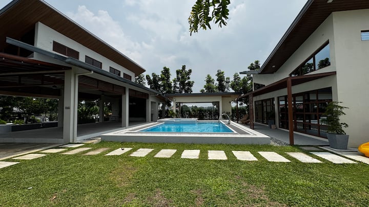 Private Farm Resort In Malolos - Malolos