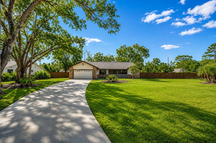 Sarasotas Large House On Acreage - Lakewood Ranch, FL