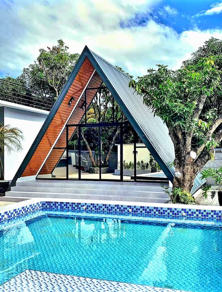 Queen Elizabeth Cabin Resort - Concepcion