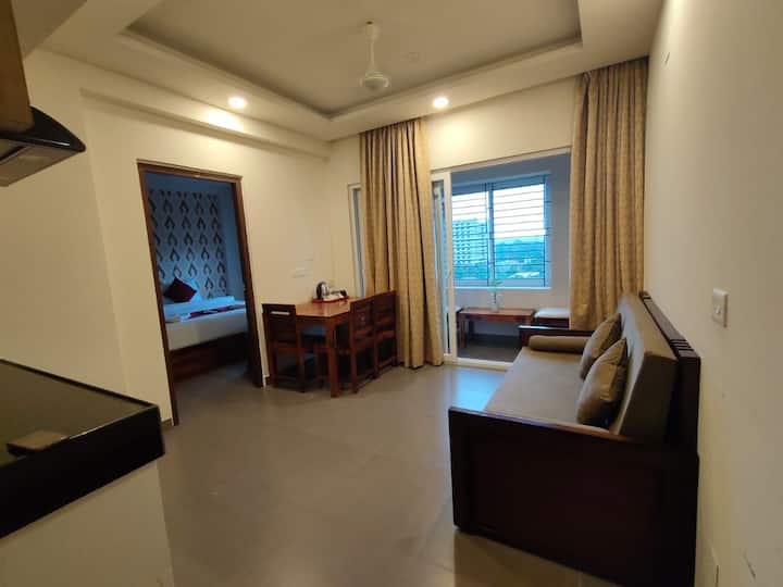 Coastal Crown - Puri