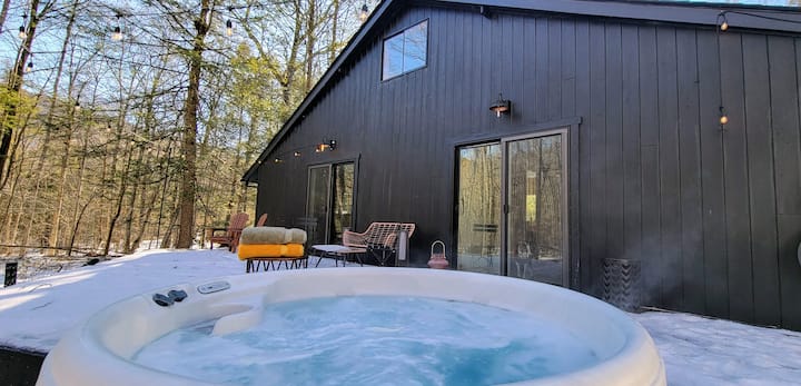 Catskills Chalet For Mountain Lovers - Phoenicia, NY