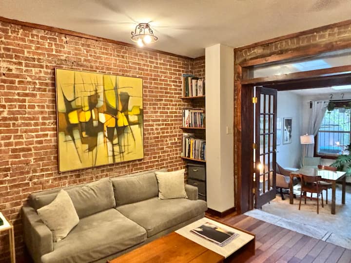 1 Bed + Private Patio In Uws - 30 Day Min - New York, NY