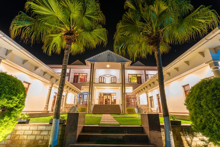 Seclude 15 Room Resort W Swimming Pool In Palampur - Palampur