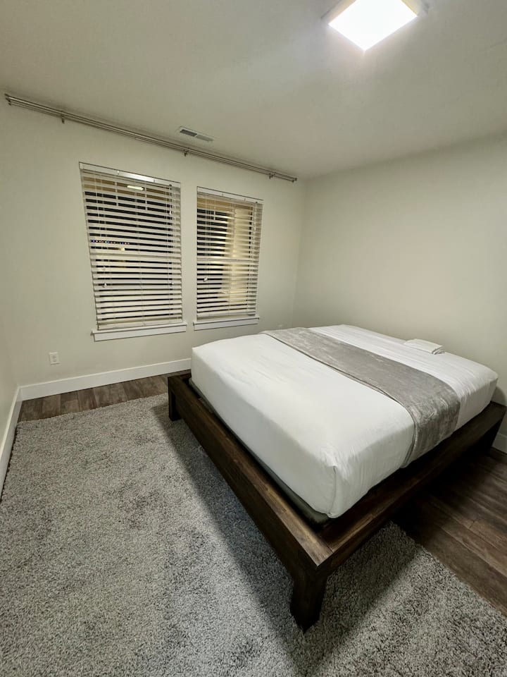 Room For Students/professionals - Caldwell, ID