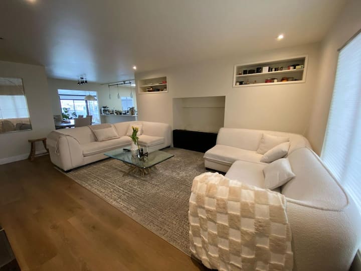 Bright & Cozy Room In San Mateo - Belmont, CA