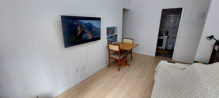 Minimalista: Limpa, Espaçosa E Confortável - Teresópolis