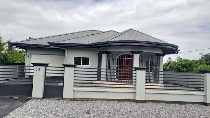 Luxe Vakantiehuis - Suriname