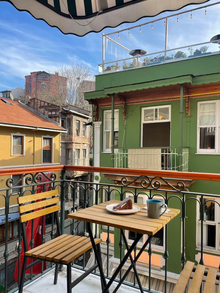 182 Cosy Apartment & Balcony & Balat - Balat