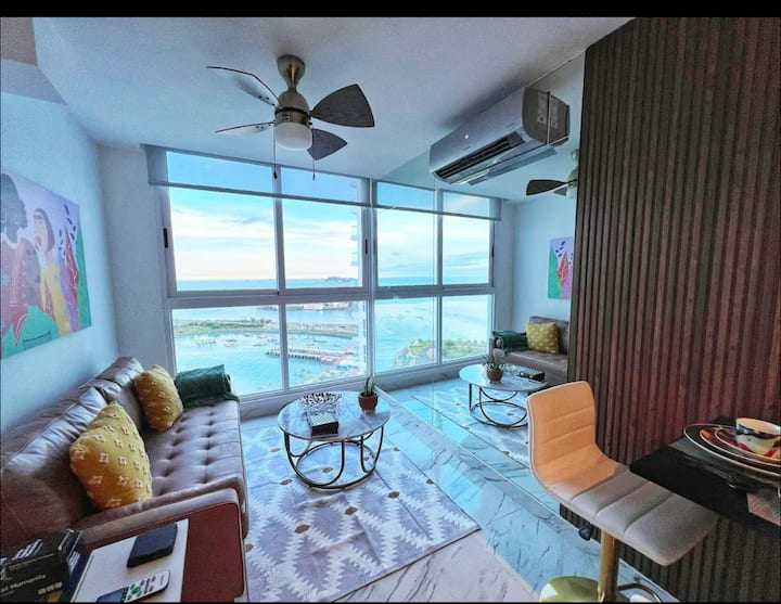 Cozy Ocean Front Apt Infinity - Panama City