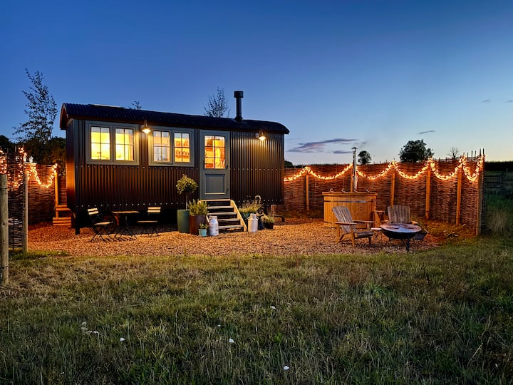 Scandinavian Hot Tub Freddie Shepherd Hut - Oxford - Oxford