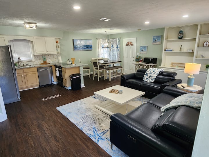 Comfy Sea House 10 Min 2 Ftmoore - Columbus, GA