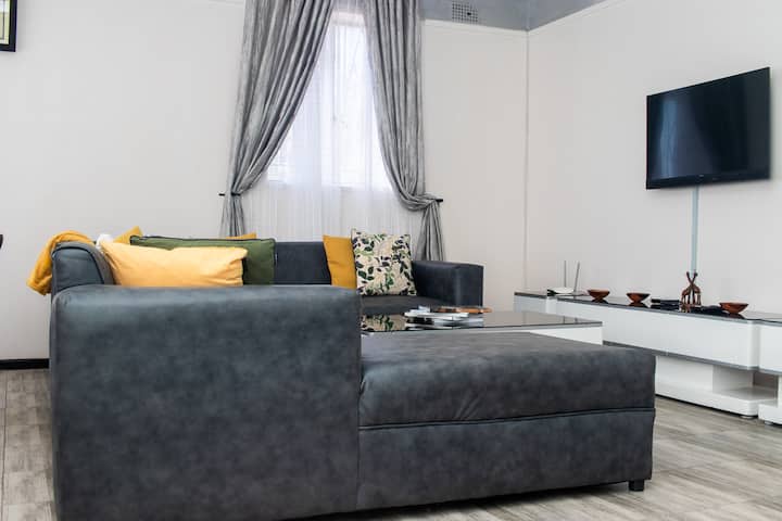 Thamu's Luxury Apartments - 
Hosted By Thembie. - Zimbabwe