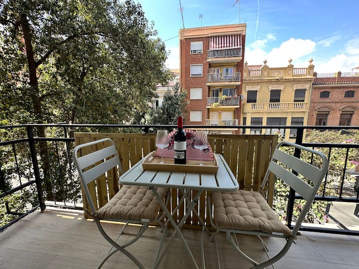 Cozy 1br In Vibrant Cabanyal, Steps To Beach - Valencia