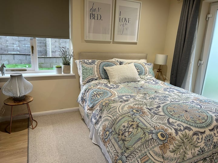 Studio In Newport - Newport