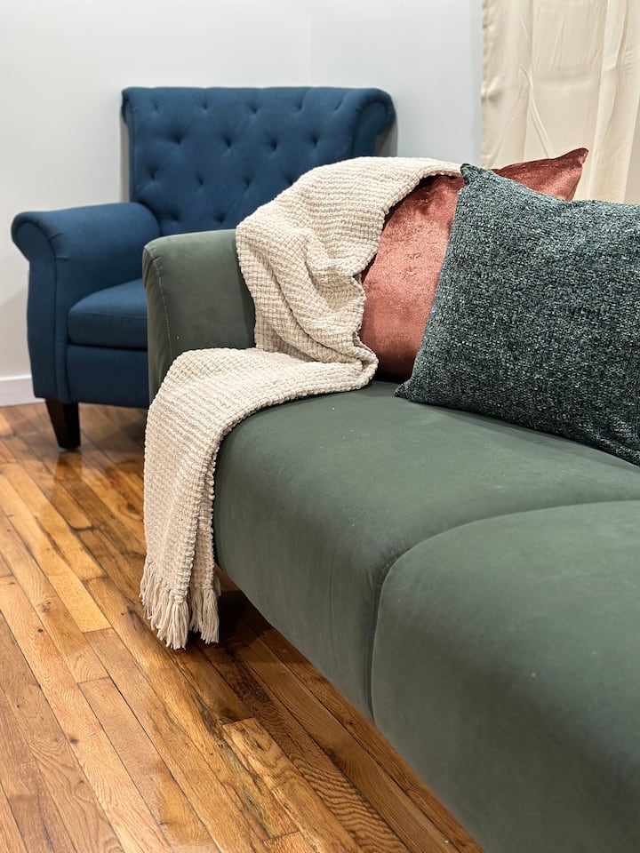 Stay With Champayne - Freeport, NY