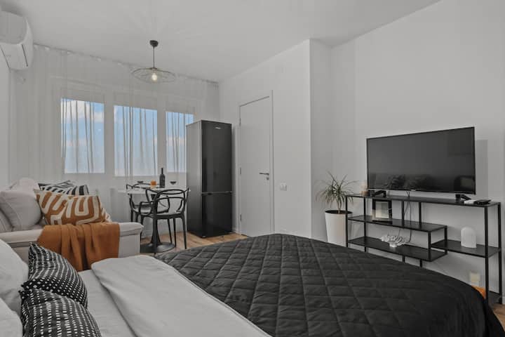 Urban View | Free Parking | Metro Station | Shops - Cernica