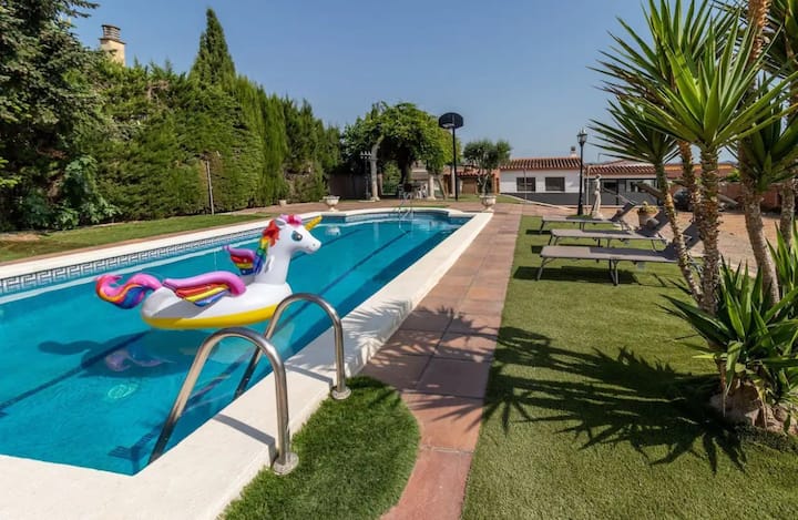 Private Huge Pool , Bbq, Wi-fi, Garden And Parking - Santa Coloma de Farners