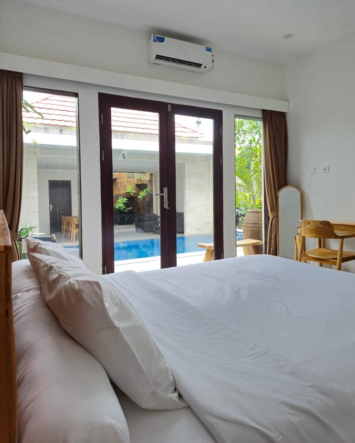 Poolside Villa Room Near Canggu’s Best Beaches - Canggu