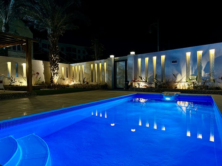 Luxury White Villa W/pool - エジプト