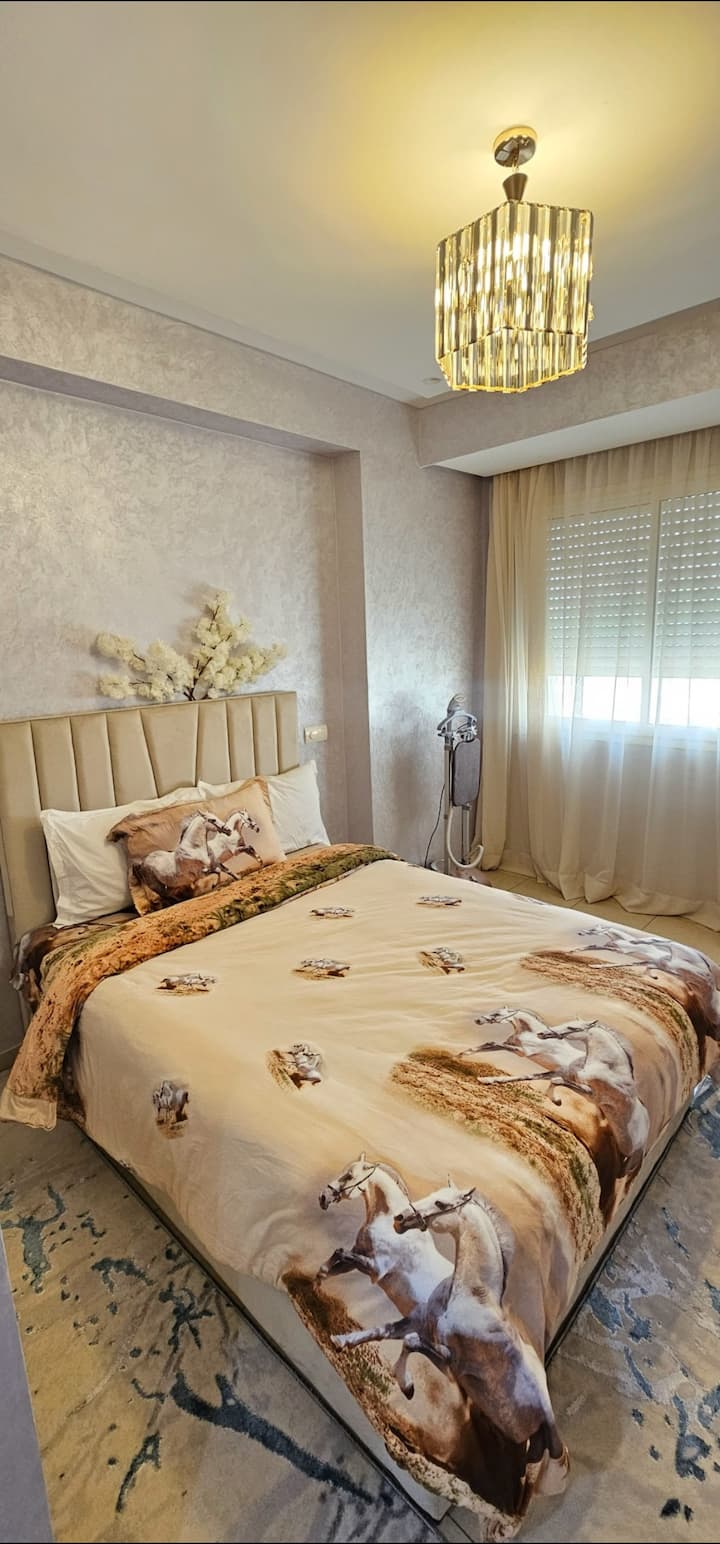 Appartement Chic Avec Piscine Et Wifi Proche Stade - Agadir