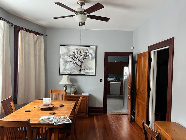 Victorian Home By Colleges/downtown+free Parking - Dubuque, IA