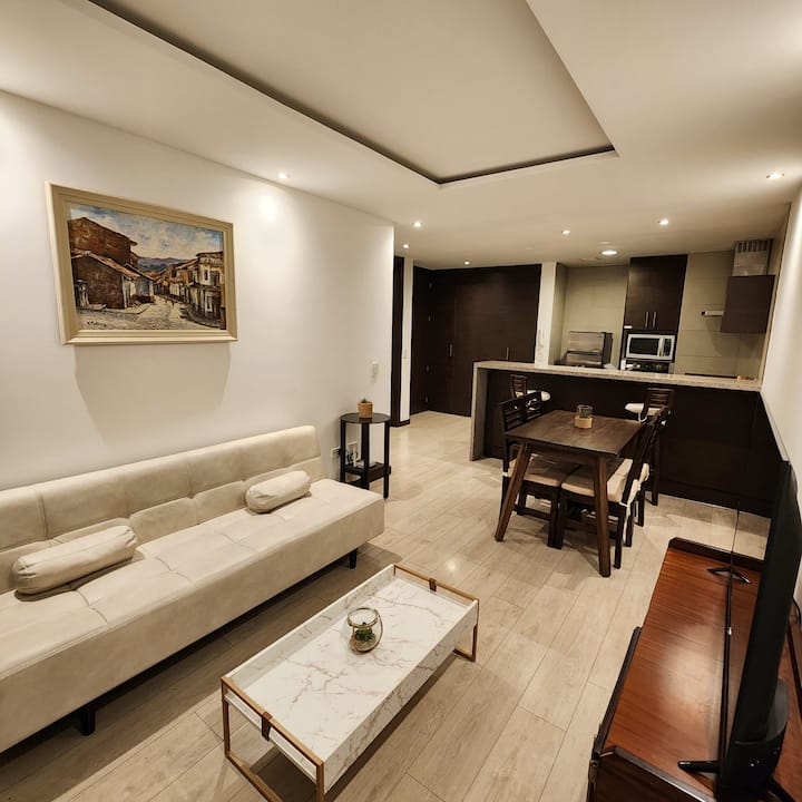 Suite Moderna Y Amplia - La Carolina - Quito