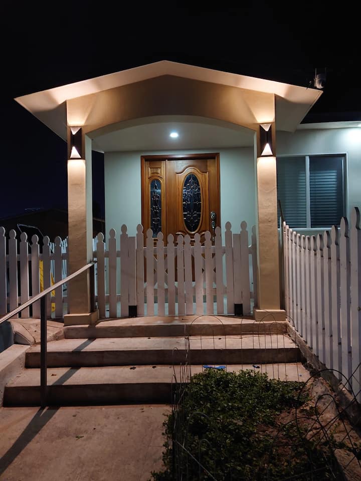 Casa En Alto. Lugar Tranquilo Zona Dorada, Tijuana - Tijuana