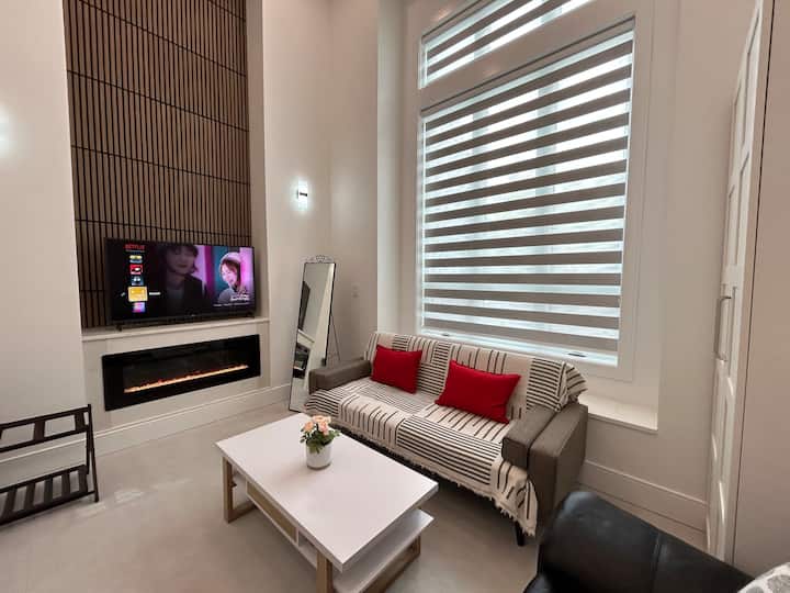 Big Beautiful Studio With Private Entrance - Richmond