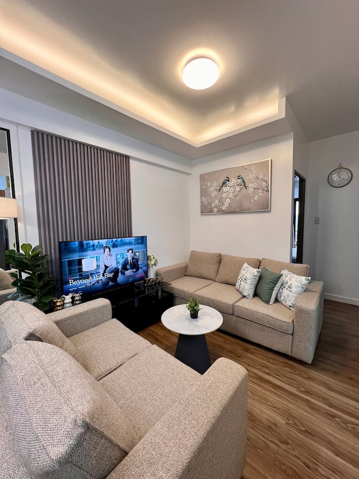 Modernly Decorated 2br Condo With Free Parking - Baguio