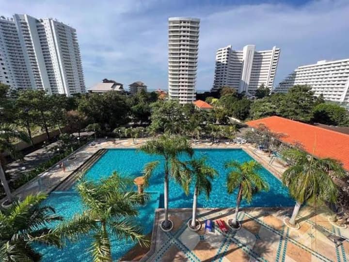 2 Beach Bedrooms - Jomtien