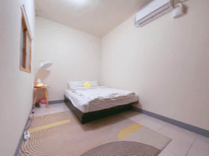 晴光快樂美滿雙人房、市中心、捷運5分鍾、樓下就有夜市、小吃、生活機能極佳(1個月合約) - 大同區