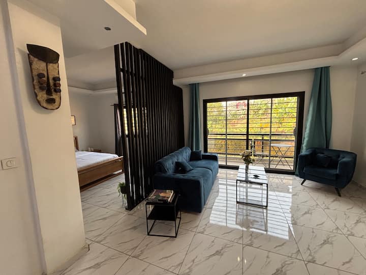 T2 Lumineux Grande Surface. - Abidjan