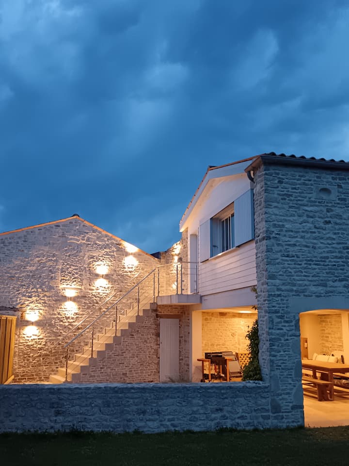 Grand Studio Avec Patio & Jardin-coeur De Village - La Brée-les-Bains