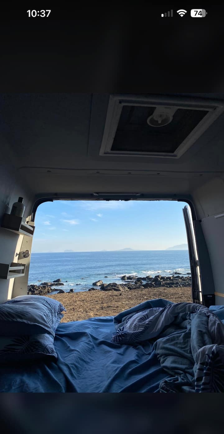 Ford Transit. Cualquier Lugar Para Desconectar - Arrecife