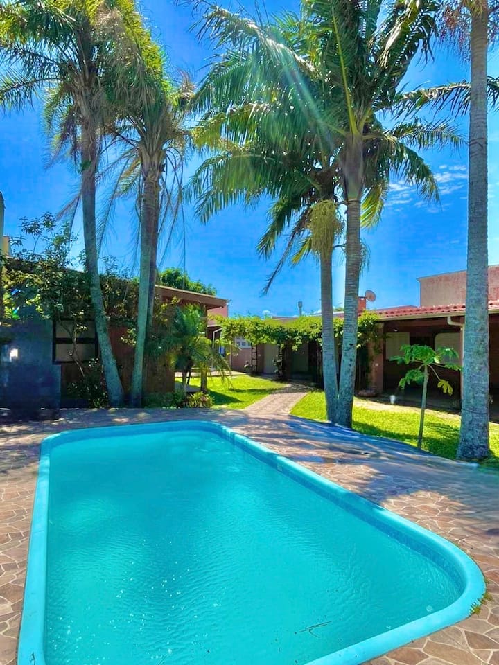 5 Quartos, Sinuca, 2 Terrenos, Natureza - Tramandaí