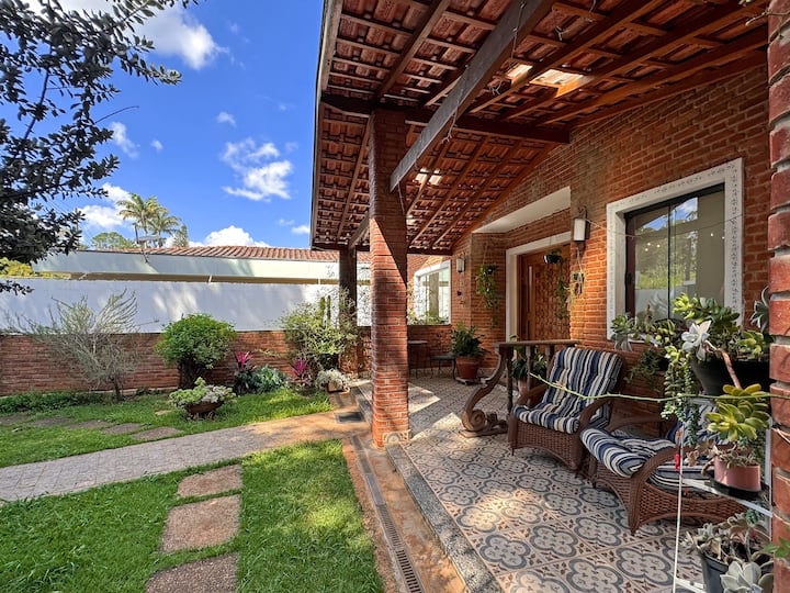 A Casa Da Vovó - O Chalezinho Studios - Serra Negra
