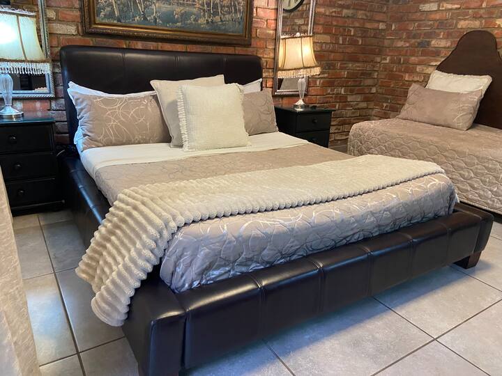 Aloe Room 5 - Klerksdorp