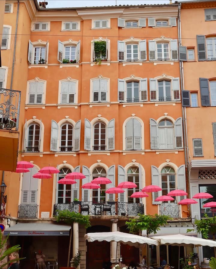 Dans Le Plus Bel Immeuble De Grasse - 6 Couchages - Grasse