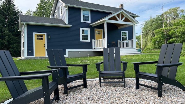Copake Modern Farmhouse - Mount Washington State Forest, Mt Washington