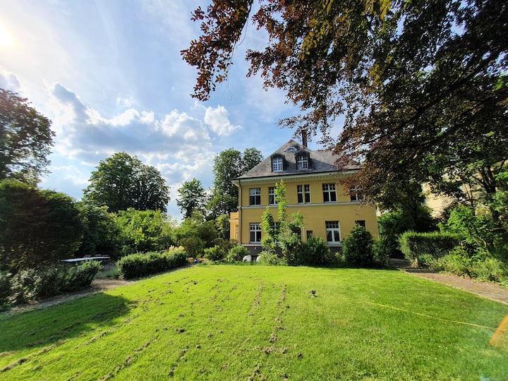 Zimmer In Wunderschöner Villa! - Solingen