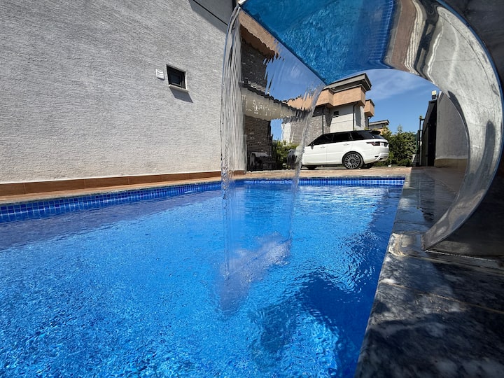 Luxury 4+1 Villa With Pool & Lake View – Sapanca - Sakarya