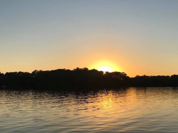 Lake Burgen Retreat - Alexandria, MN