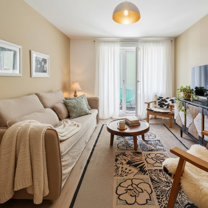 Stylish Balcony 1br | 2min To Oerlikon Stations - Canton de Zürich